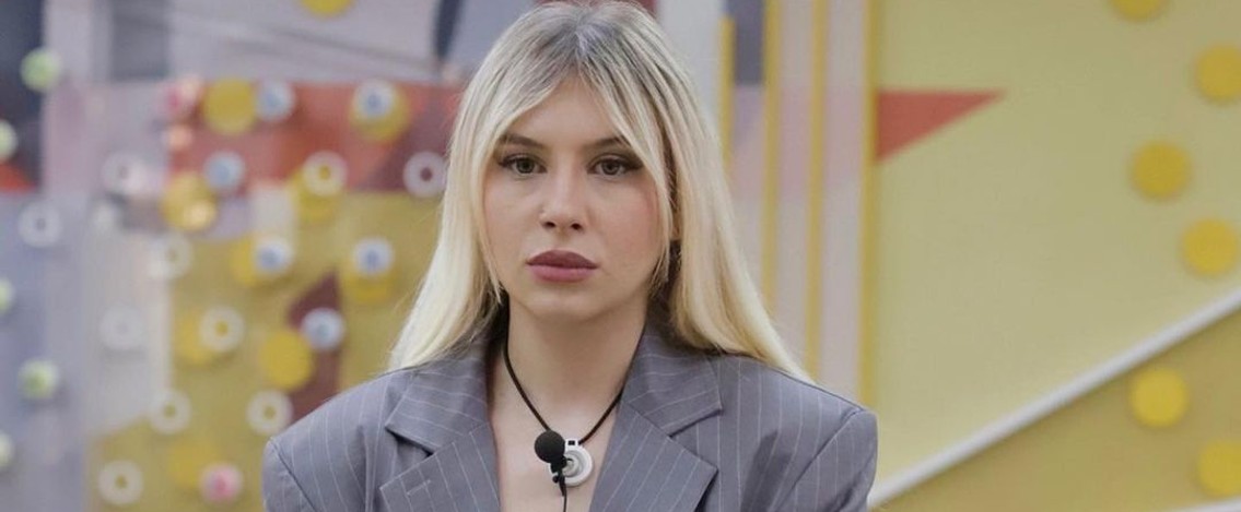 Micol Incorvaia contro una vippona: “Non vedo l’ora di sputtan*rti!”