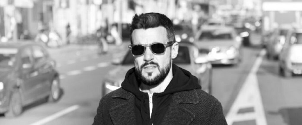Bye Bye fake: Andrea Liconti su Tik Tok smaschera i prodotti falsi